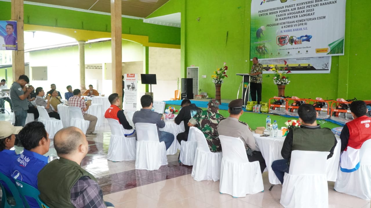 Terima Batuan Ratusan Alat Pertanian, Syah Afandin Berterima Kasih ke ...