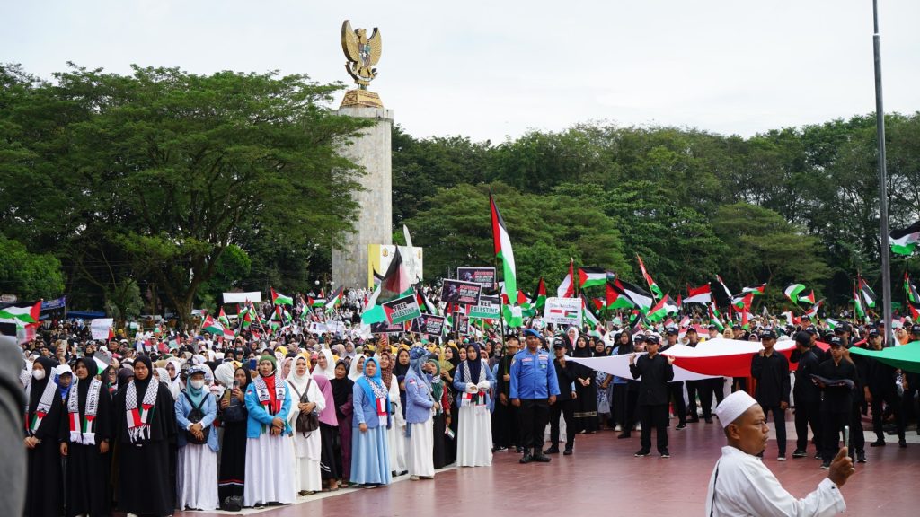 20 Ribuan Masyarakat Langkat Lintas Agama Peduli Palestina, Syah ...